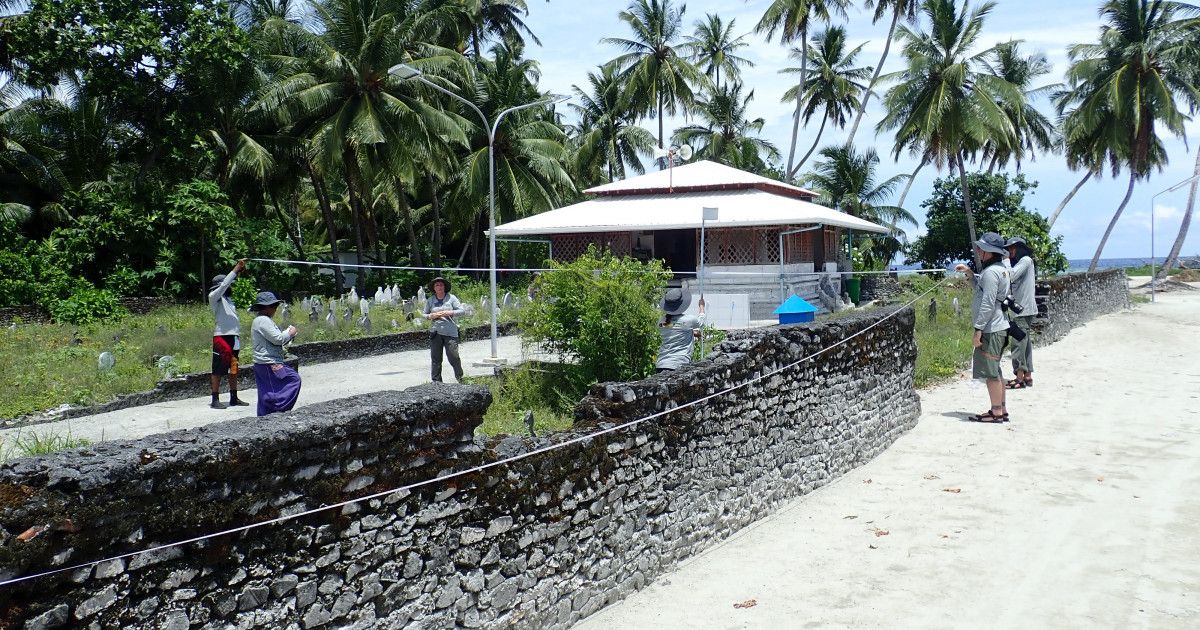 Visit Maldives - Places > Old Mosque (Laamu Isdhoo)