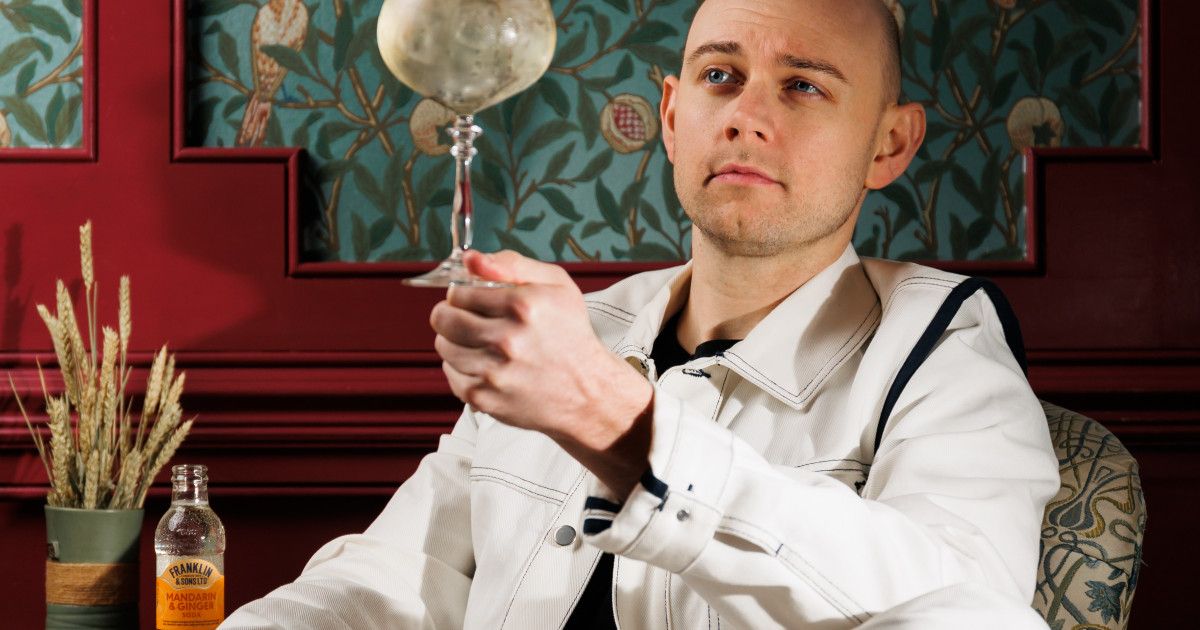 Visit Maldives - News > Aidy Smith - Exclusive Mixology Class at The St ...